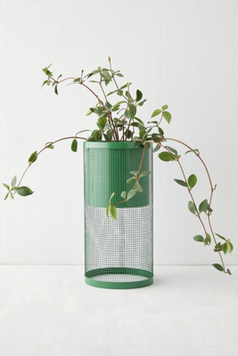 Anna Tall Mesh Planter | Urban Outfitters UK