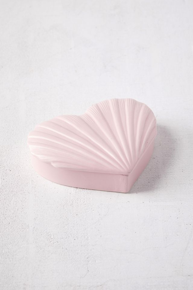 Heart Shell Ceramic Trinket Box | Urban Outfitters UK