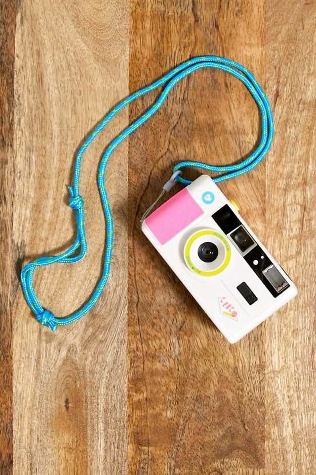 dubblefilm SHOW KEIKO 35mm Reusable Film Camera | Urban Outfitters UK