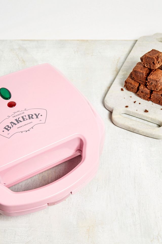 Global Gizmos Brownie Maker | Urban Outfitters UK