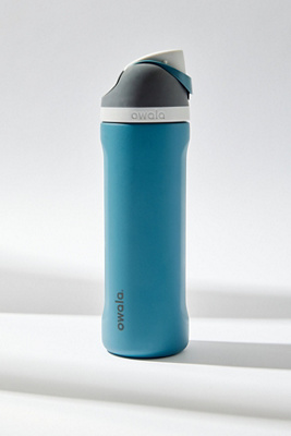 Owala Blue Oasis FreeSip Water Bottle | Urban Outfitters UK