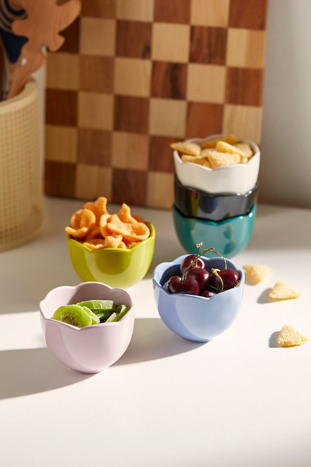 Petal Snack Bowl | Urban Outfitters UK