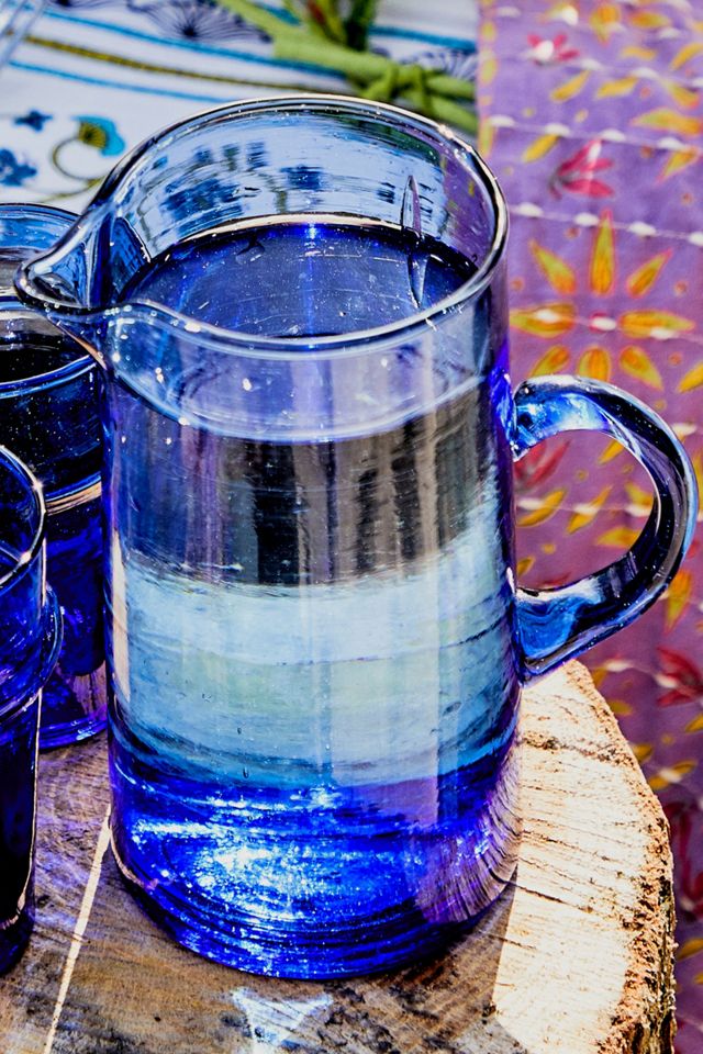 Cruche en verre marocaine bleue | Urban Outfitters FR