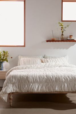 Bedding Sets, Duvet Covers, Bed Sheets, Cushions & Throws | Urban Outfitters UK