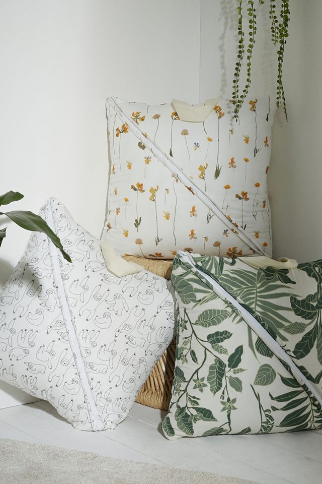 Buttercup Sleeping Bag | Urban Outfitters UK