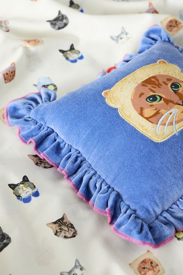Bread Kitty Mini Cushion | Urban Outfitters UK