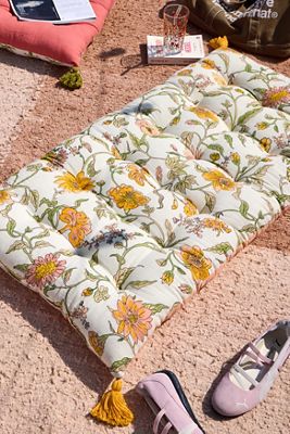 Home Bedding | Cushions & Throws | Urban Outfitters UK