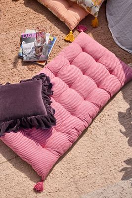 Home Bedding | Cushions & Throws | Urban Outfitters UK