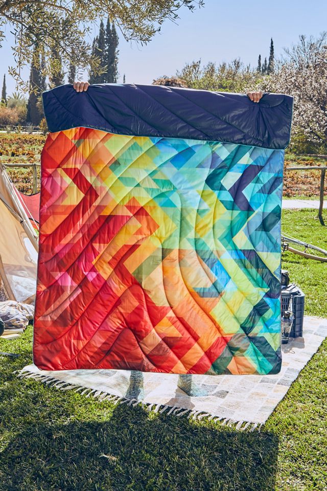 Rumpl Geo Original Puffy Blanket | Urban Outfitters UK