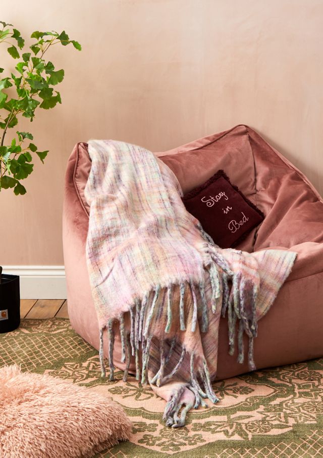 Pastel Space-Dye Knit Throw | Urban Outfitters UK