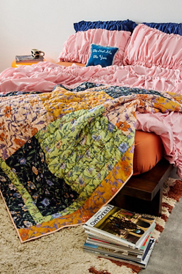 Ella Vine Quilted Throw | Urban Outfitters UK