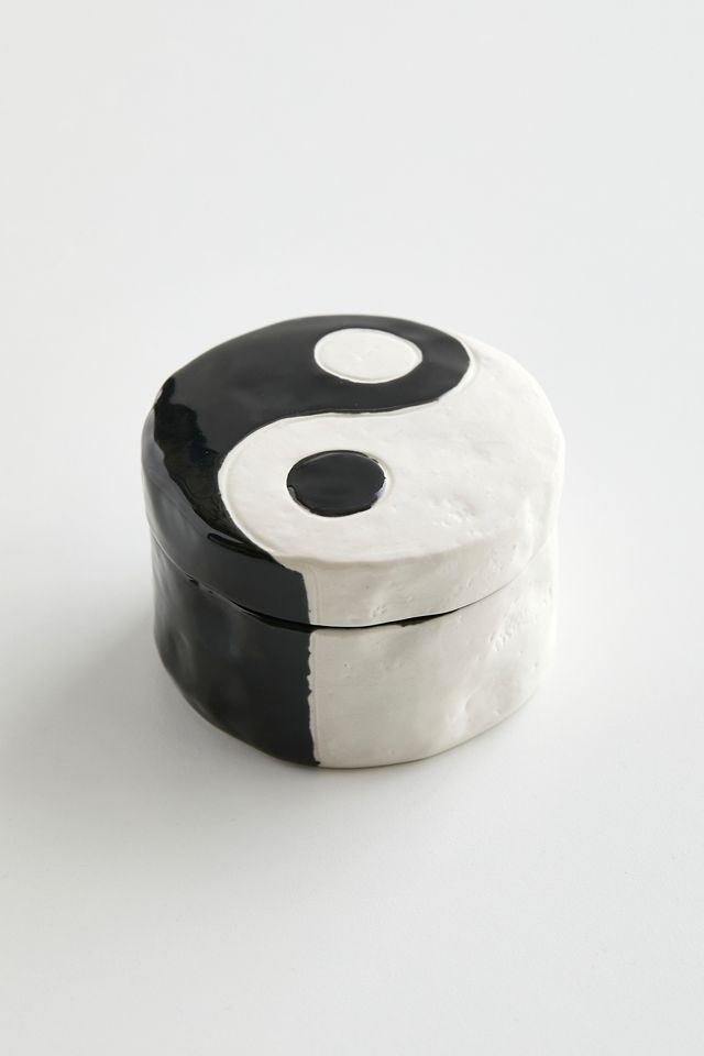 Yin & Yang Stash Box | Urban Outfitters UK