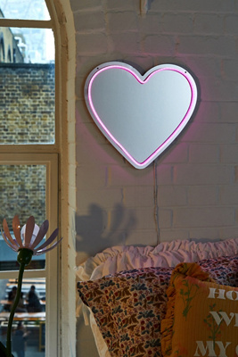 UO Neon LED Heart Wall Mirror | Urban Outfitters UK