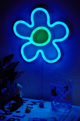 Mini LED Daisy Light | Urban Outfitters UK