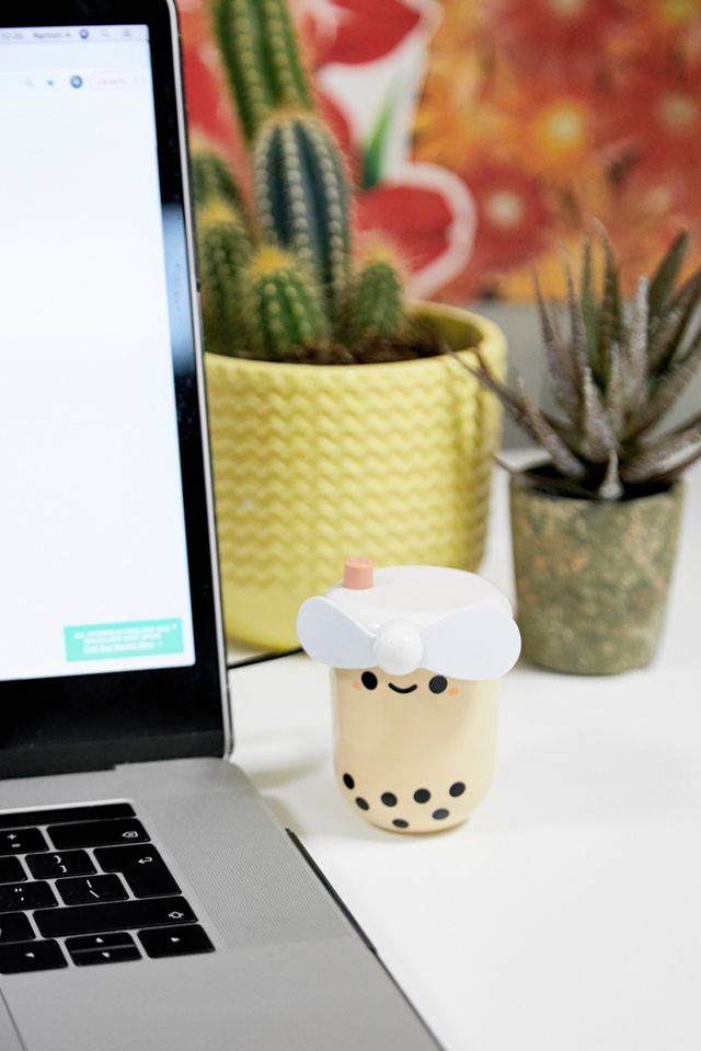 Smoko Pearl Boba Tea Rechargeable Portable Fan | Urban Outfitters UK