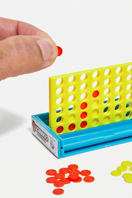 World's Smallest Connect Four (Le plus petit jeu de puissance 4 au ...