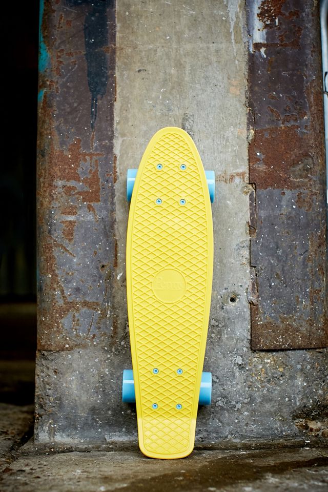 Penny Skateboards 22" High Vibe Skateboard | Urban Outfitters UK