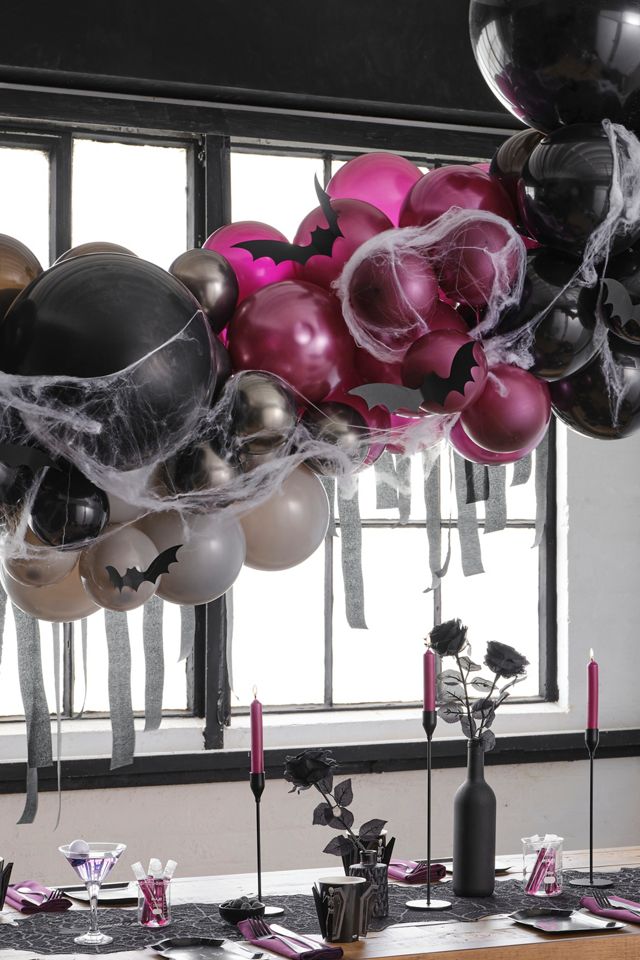 Ginger Ray Halloween Bat Balloon Arch | Urban Outfitters UK