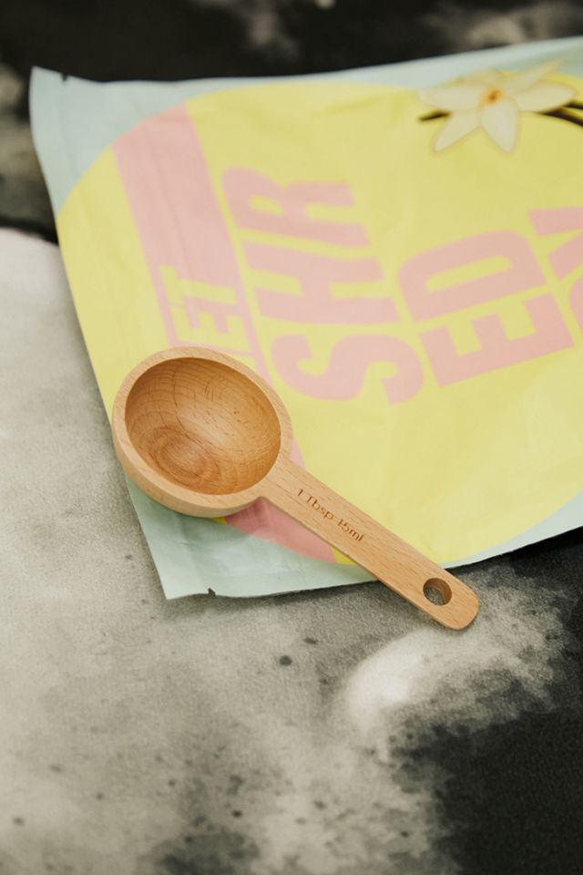 SHREDDY Supplement Scoop | Urban Outfitters UK