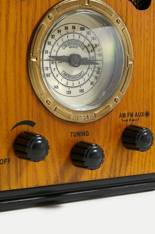 Steepletone Radio Retro Alexa | Urban Outfitters ES