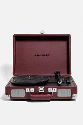Crosley Wine Cruiser Deluxe Portable Turntable | Urban Outfitters UK