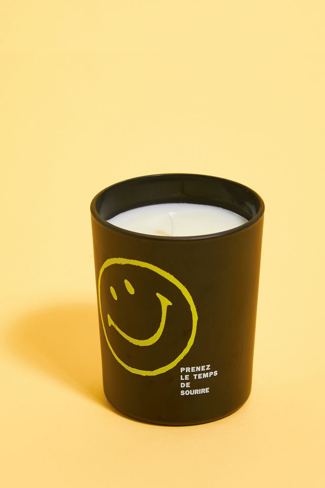 Smiley - Bougie parfum thé vert 50e anniversaire | Urban Outfitters FR