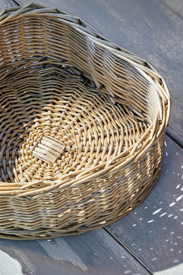 Willow Heart-Shaped Storage Box | Urban Outfitters UK