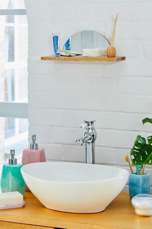 Mari Wood Wall Shelf | Urban Outfitters DE