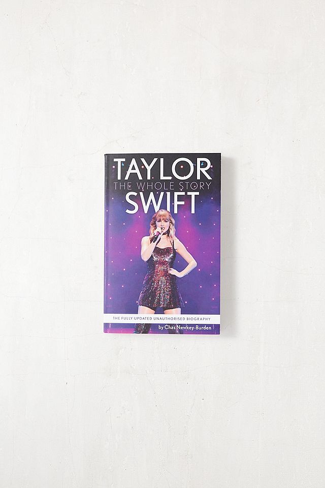 Taylor Swift: l'intera storia di Chas Newkey-Burden | Urban Outfitters IT Taylor Swift: l'intera storia di Chas Newkey-Burden | Urban Outfitters IT