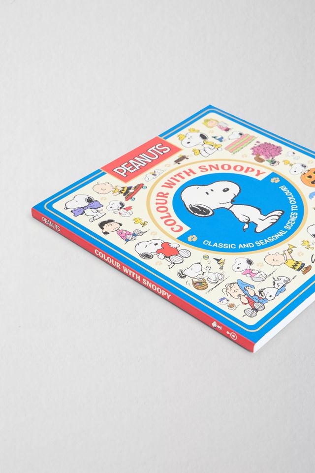 Libro para Colorear Colour With Snoopy | Urban Outfitters ES