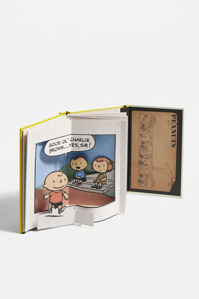 Here Comes Charlie Brown! A Peanuts Pop-Up Book | Urban Outfitters UK