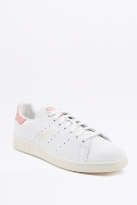 adidas Originals – Sneaker „Stan Smith“ in Weiß und Rosa | Urban ...