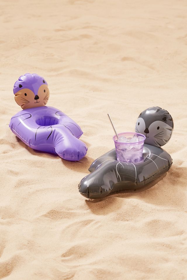 Otter Drink Holder Pool Float Set | Urban Outfitters UK