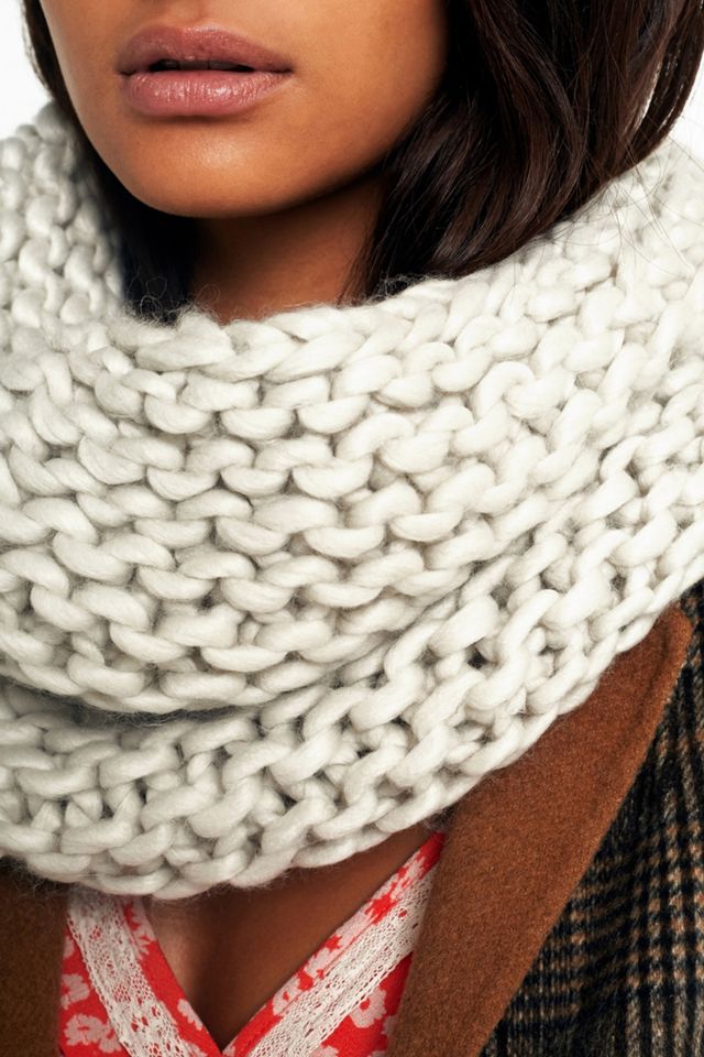 Chunky Knitted Snood | Urban Outfitters UK