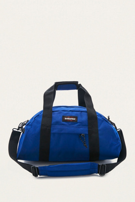 Eastpak Stand Bonded Blue Holdall Bag | Urban Outfitters FR